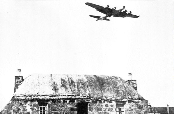 Flying Fortress - October 1942 - Am Pàipear